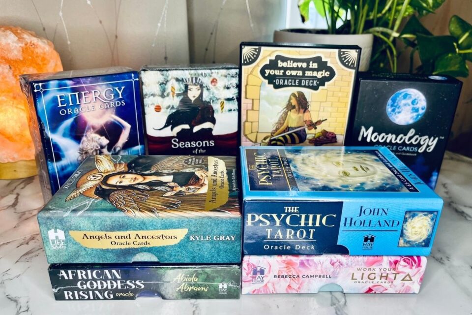 The 20 Best Oracle Decks for Beginners 2023 – Wild Simple Joy